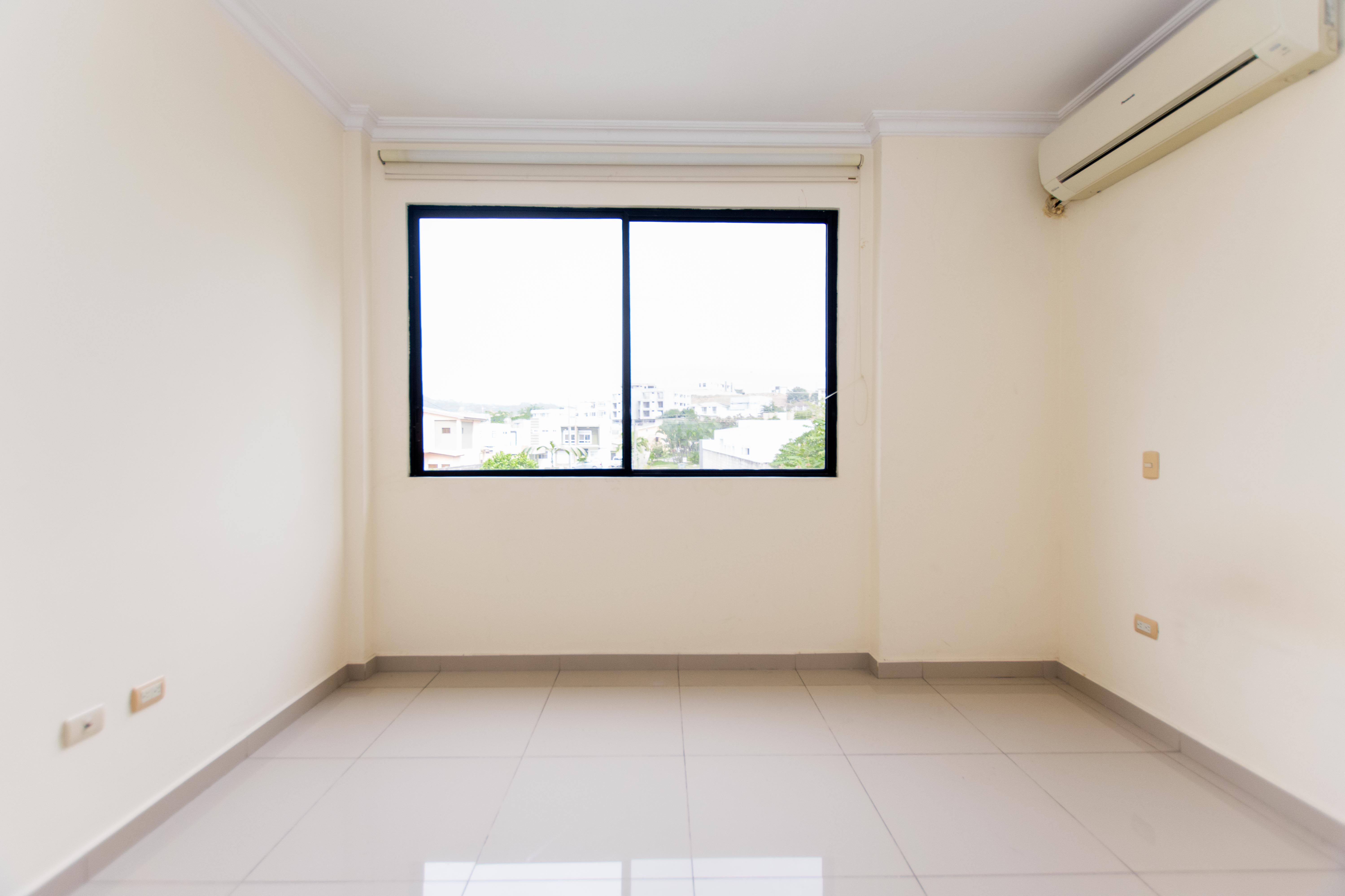 Departamento en venta, Urb. El Condado de Vicolinci, Cond. Sonia Maria ...