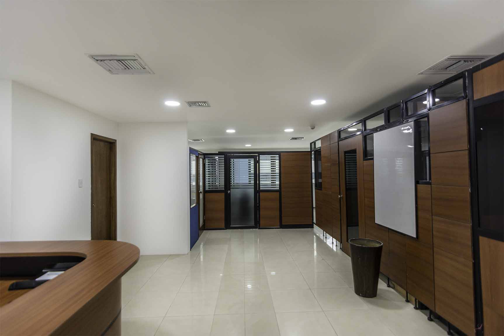 Oficina en alquiler Edificio Trade Building , Norte de Guayaquil ...