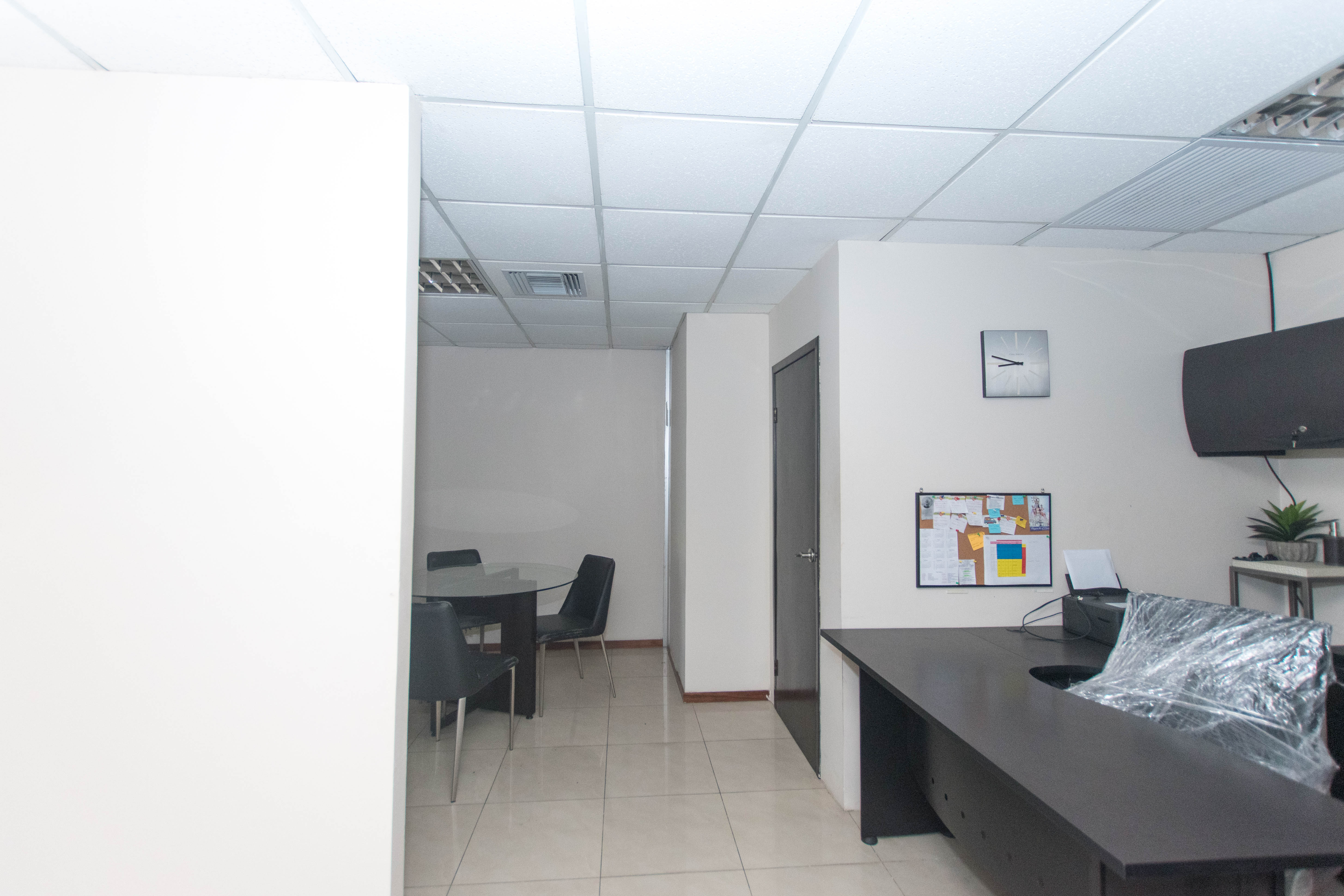 Oficina en alquiler ubicada en Edificio Trade Building | GeoBienes