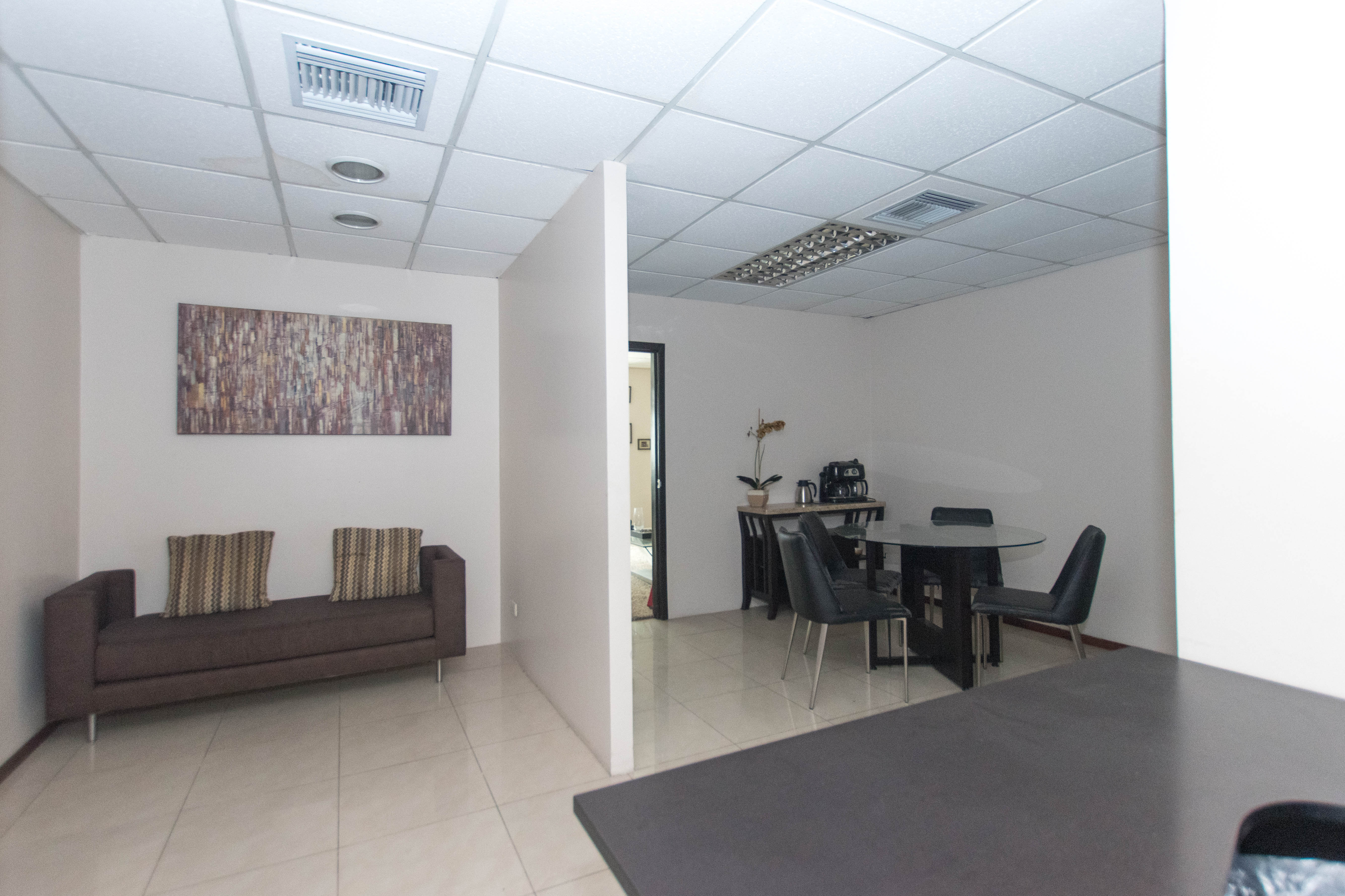 Oficina en alquiler ubicada en Edificio Trade Building | GeoBienes