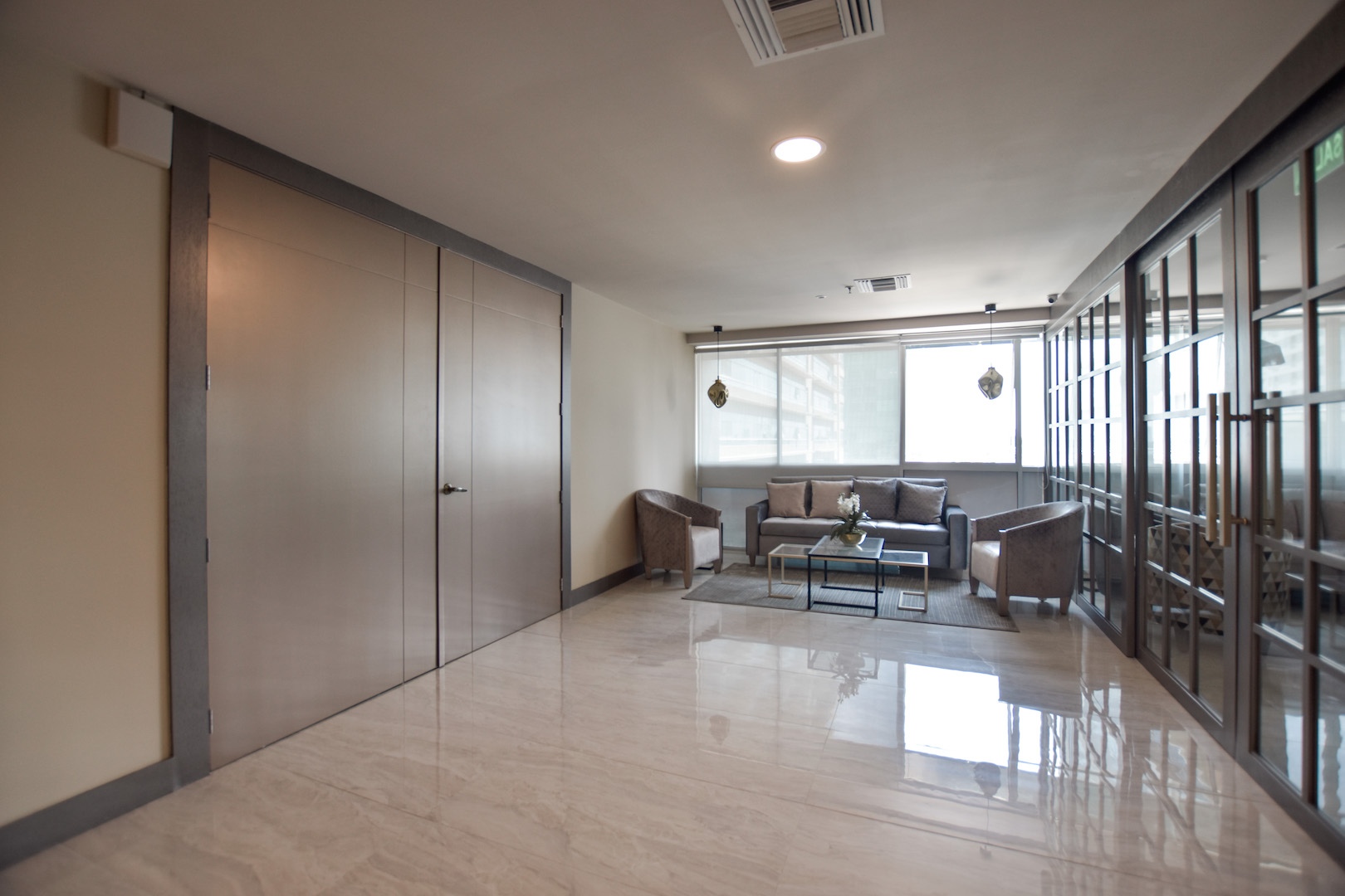 Oficina en venta ubicada en el Edificio Trade Building | GeoBienes