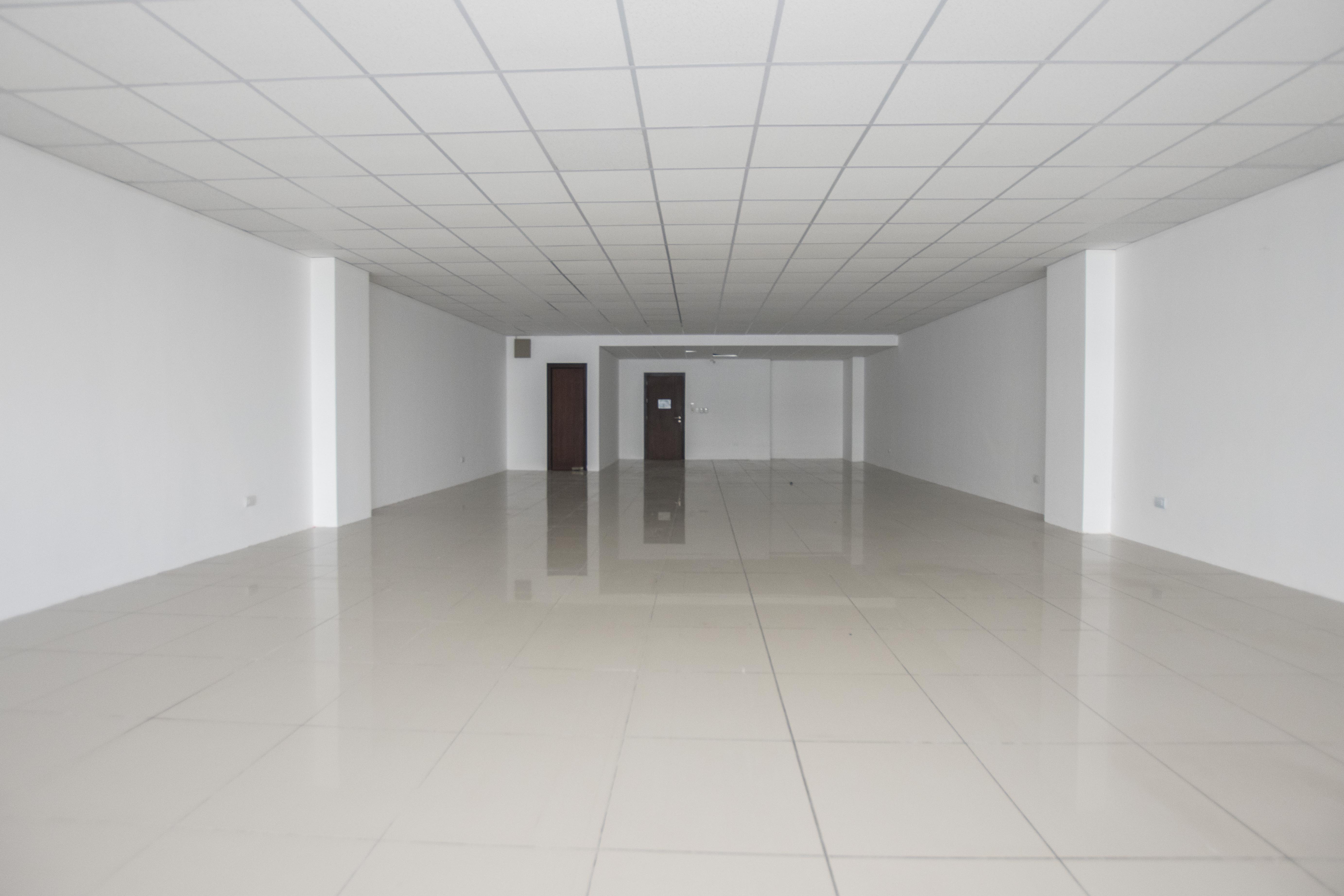 Oficina en venta ubicada en el Edificio XIMA, Samborondón | GeoBienes