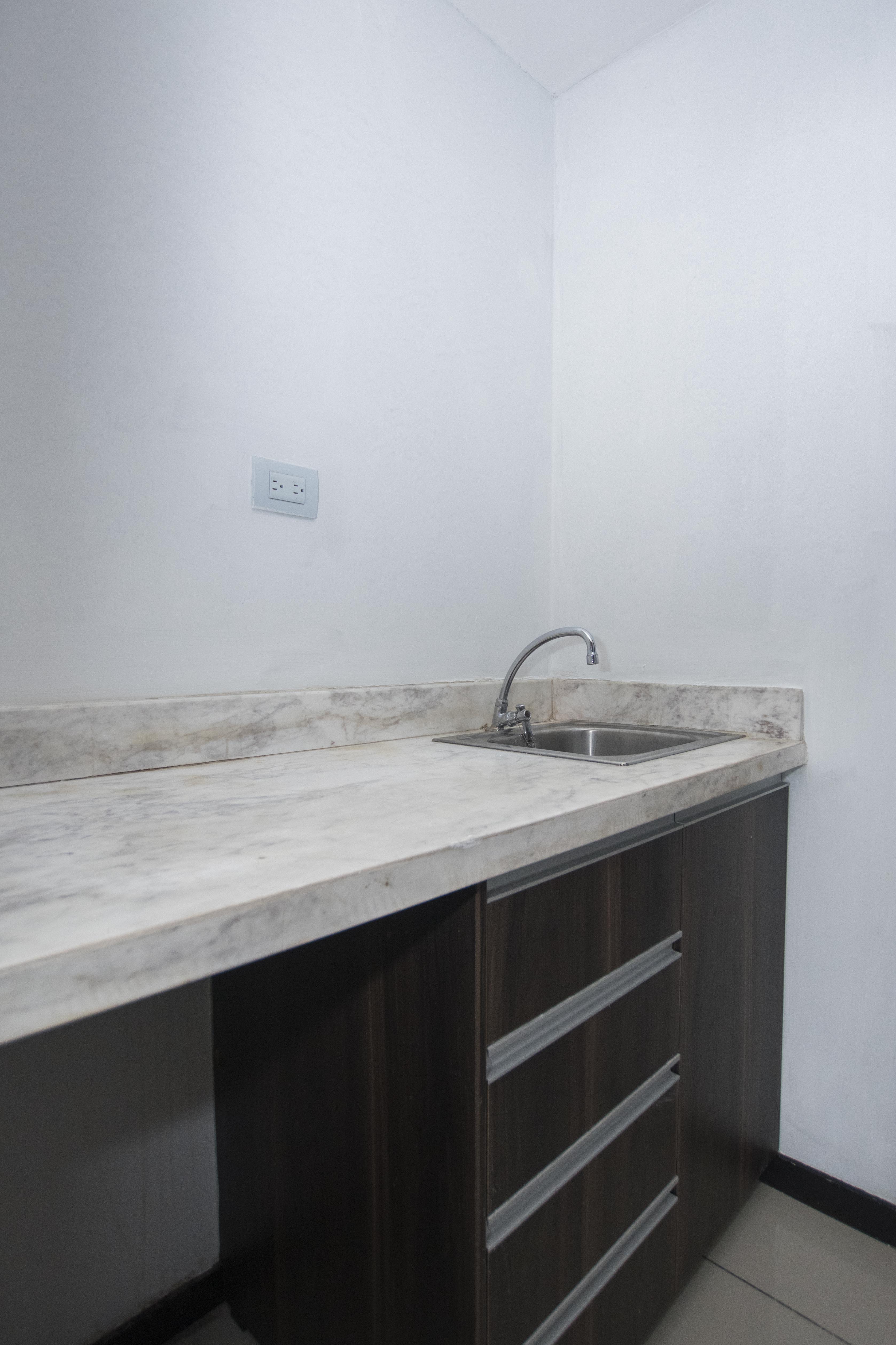 Oficina en venta ubicada en el Edificio XIMA, Samborondón | GeoBienes