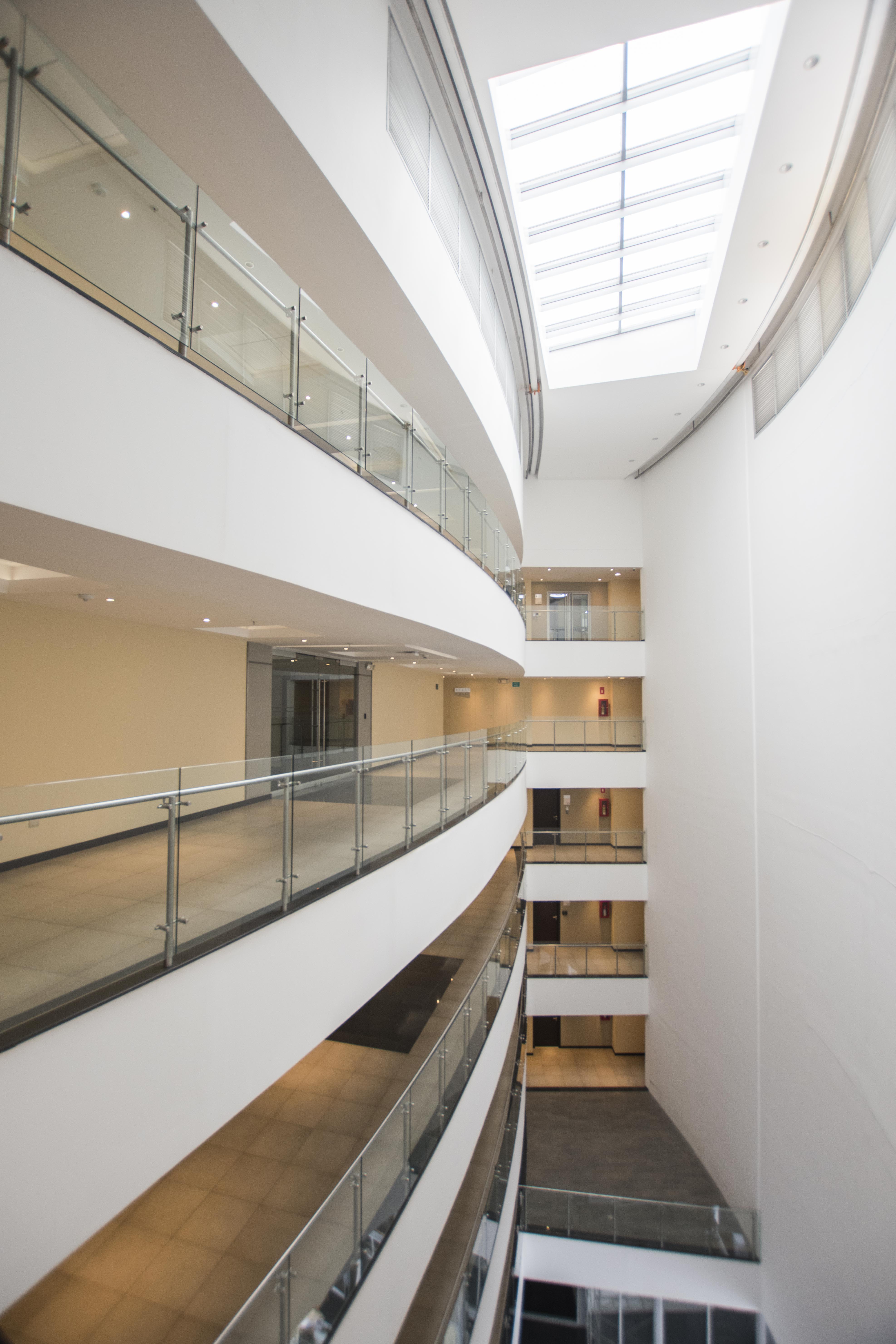 Oficina en venta ubicada en el Edificio XIMA, Samborondón | GeoBienes