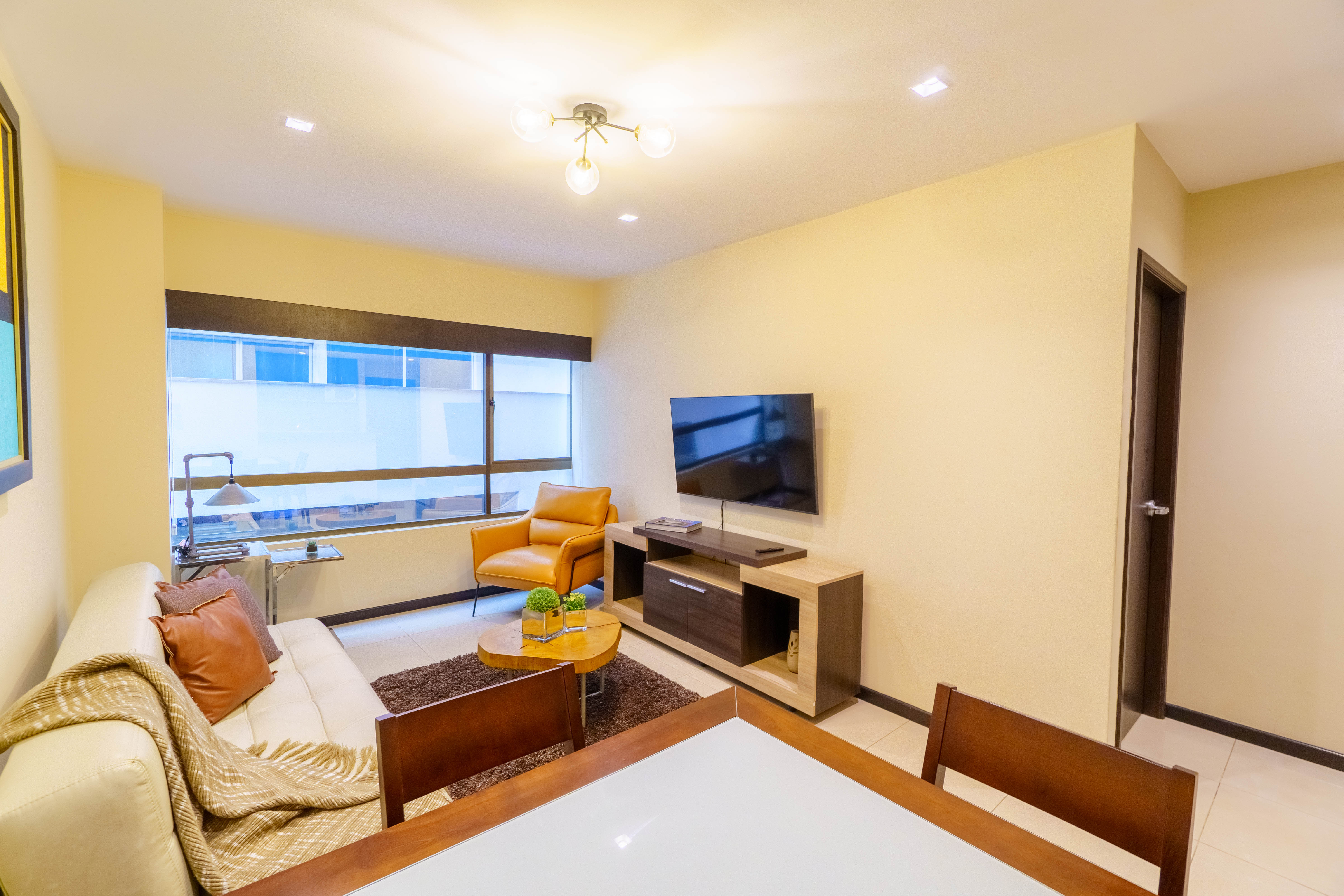 Suite en alquiler ubicado en Torres del Sol II, Norte de Guayaquil. | GeoBienes